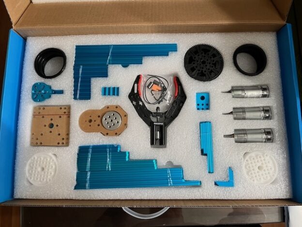 Makeblock mBot Ultimate Robot Kit Review - John's Tech Blog